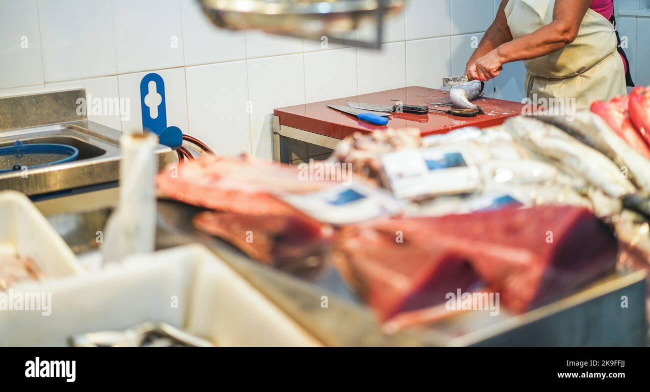 Focus on the knife hi-res stock photography and images - Alamy