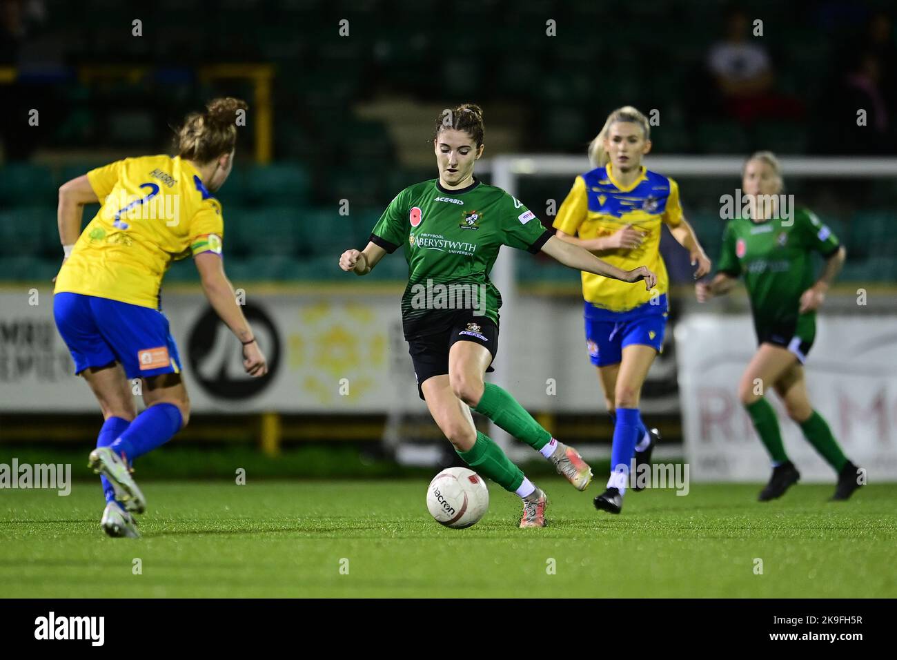 Barry, Wales. 27th Oct, 2022. Emily Thomas of Aberystwyth Town FC ...