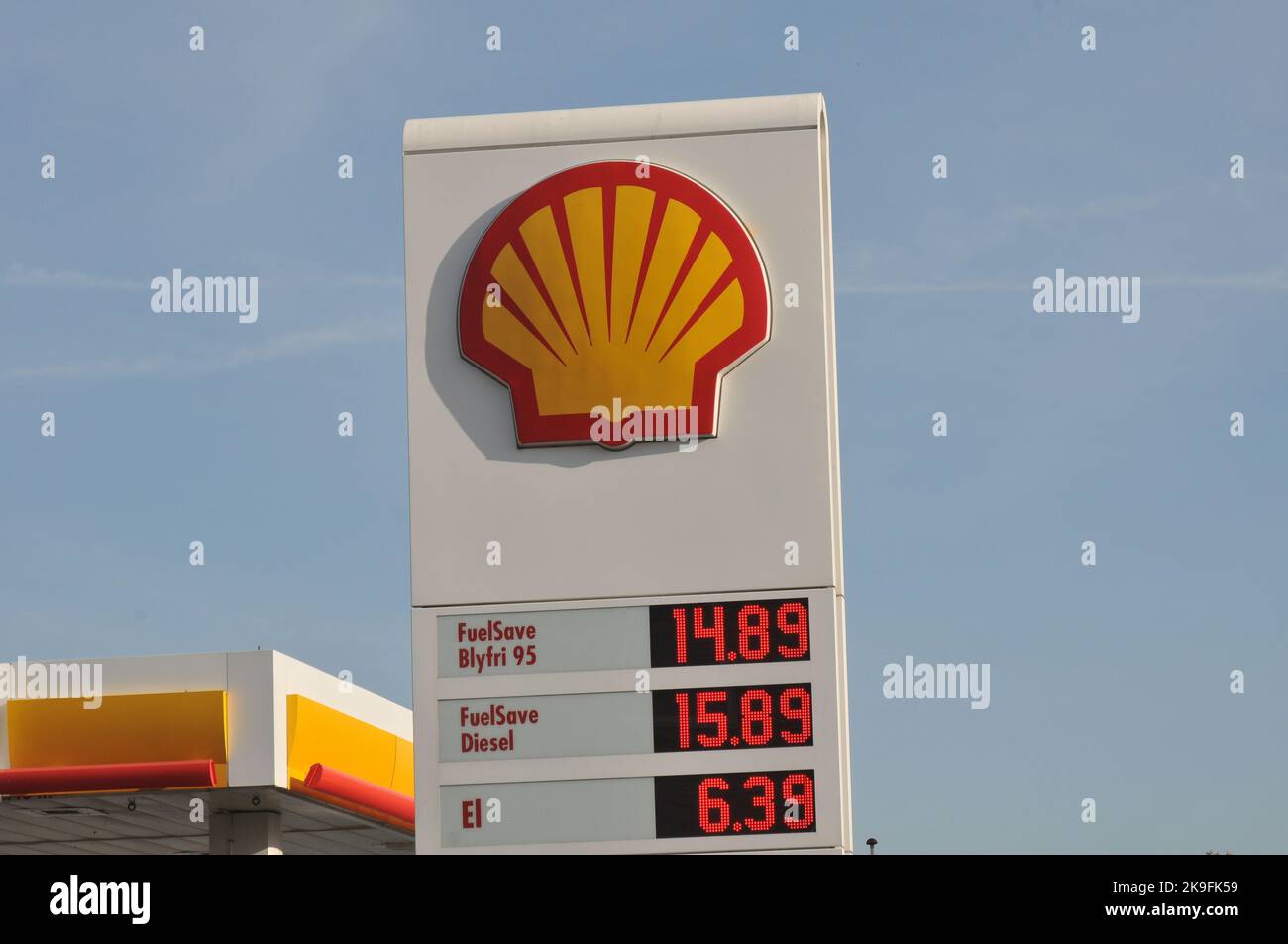 Ryal dutch shell hi-res stock photography and images - Alamy