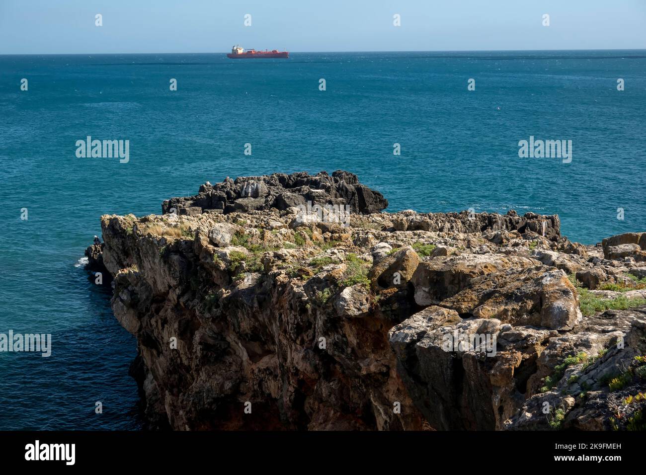 A place called Boca do Inferno (Hell's mouth) in Cascais region ...