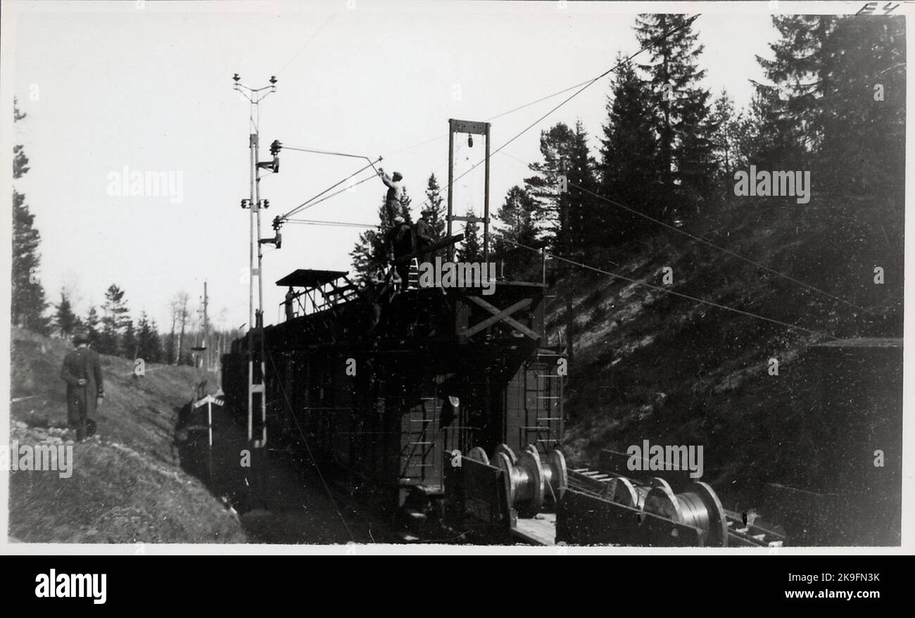 Wiring assembly of line for electrification Stock Photo - Alamy