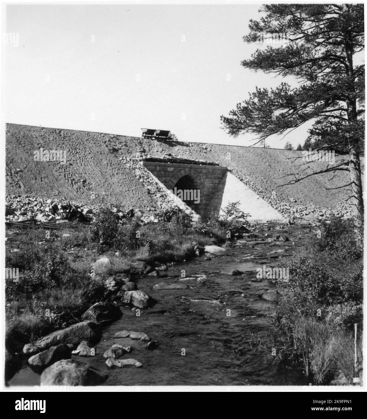 Valv bridge on the line between Kåbdalis and Jokkmokk just south of ...