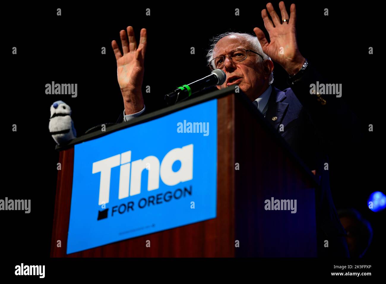 Portland, United States. 27th Oct, 2022. Senator Bernie Sanders (D-VT ...