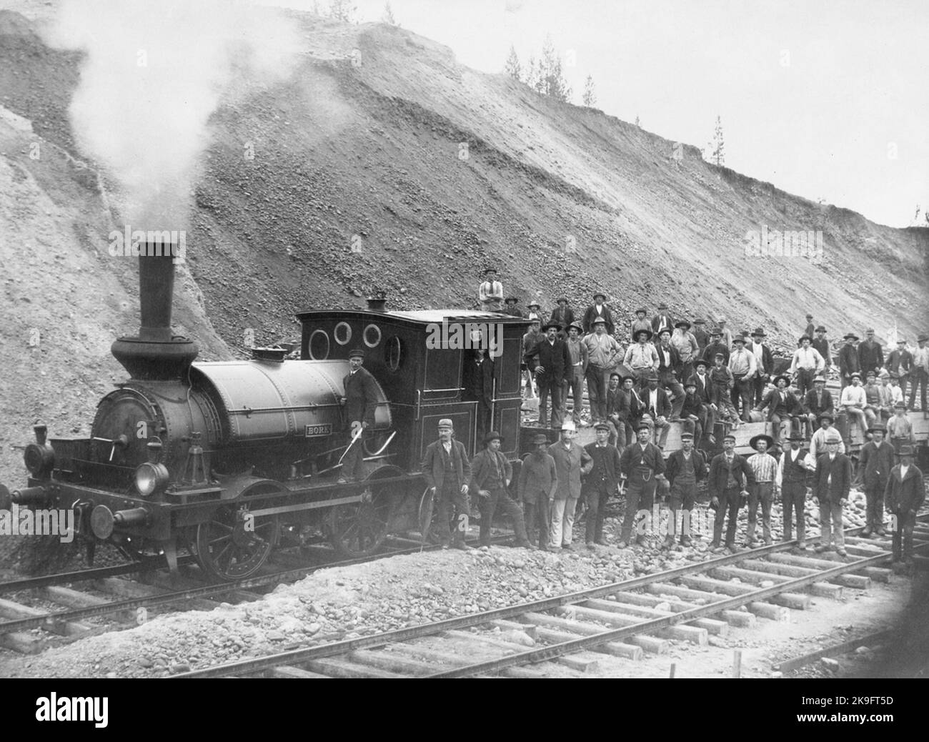 Rallers and the state's railway buildings steam locomotives, SJB Lok 3 ...