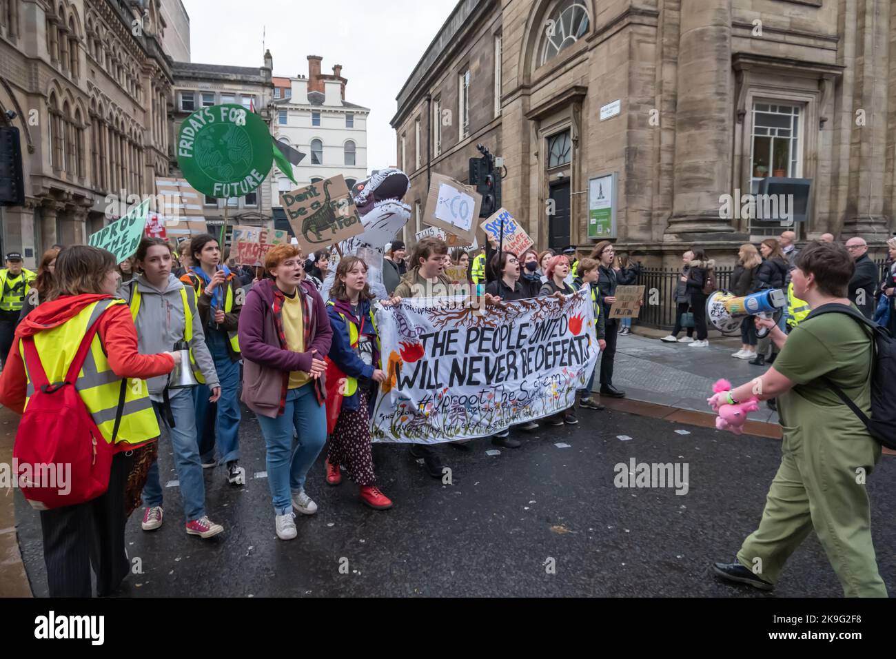 Glasgow, Scotland, UK. 28th October, 2022. Environmental campaigners ... Glasgow, Scotland, UK. 28th October, 2022. Environmental campaigners ...