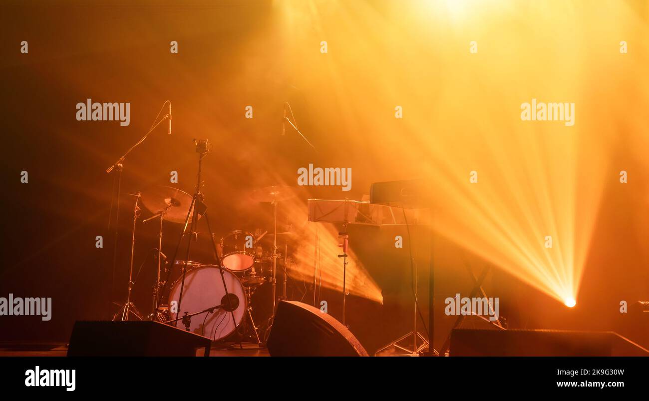 Light on a free music stage, rock group scene Stock Photo - Alamy