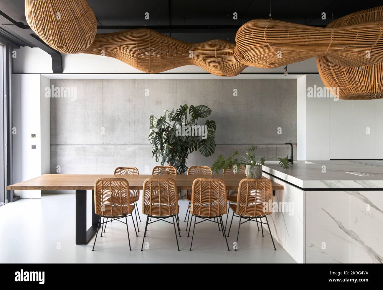 Ratan sculpture hi-res stock photography and images - Alamy