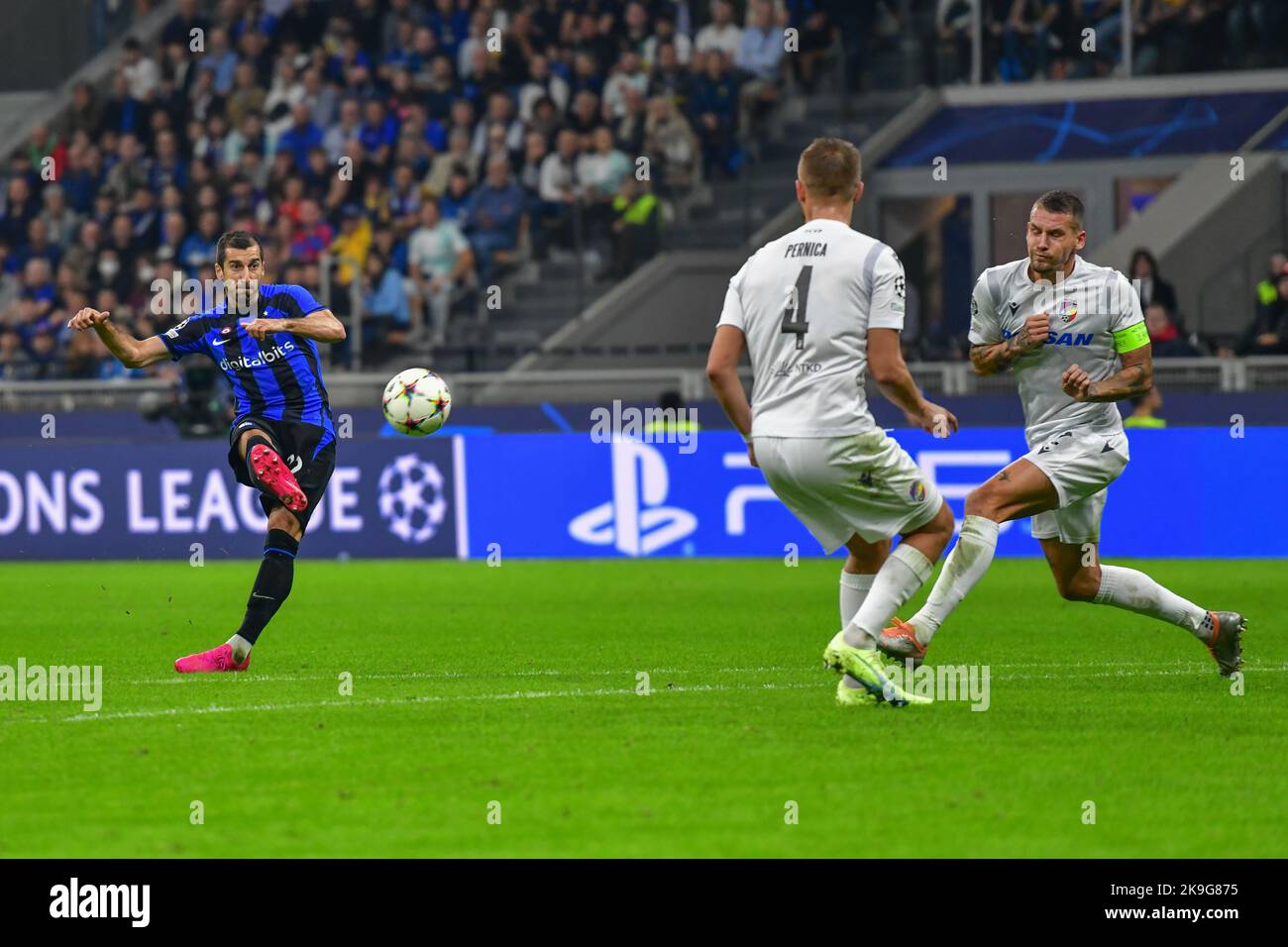 Milano, Italy. 26th, October 2022. Henrikh Mkhitaryan (22) of Inter ...