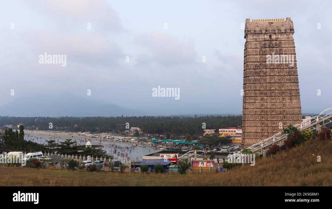 The Indias Tallest 108 ft Gopuram of Shri Murudeshwar Temple, Uttara ...