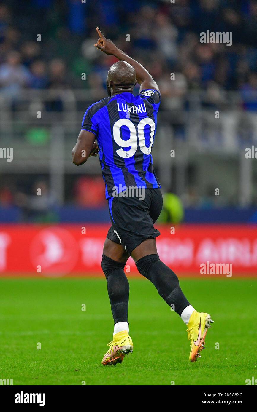 Milano, Italy. 26th, October 2022. Romelu Lukaku (90) of Inter scores ...
