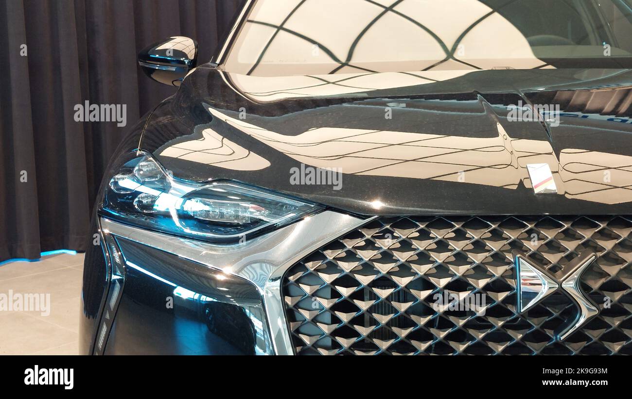 Ds DS3 Crossback 2022 2023 inside showroom car dealership Stock Photo ...