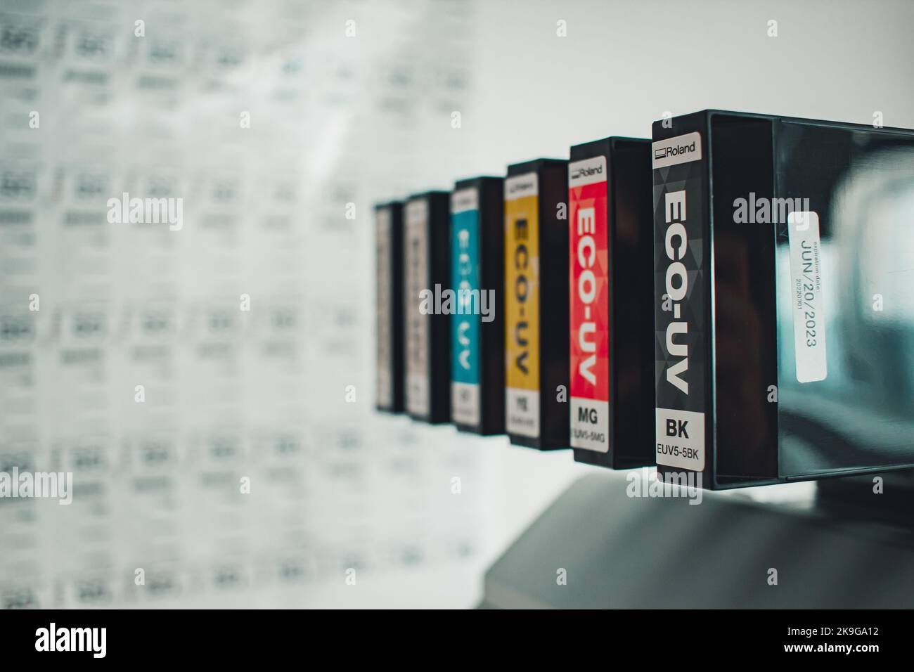 Multiple color Roland LEC2-640 plotter toners EUV5 Stock Photo - Alamy