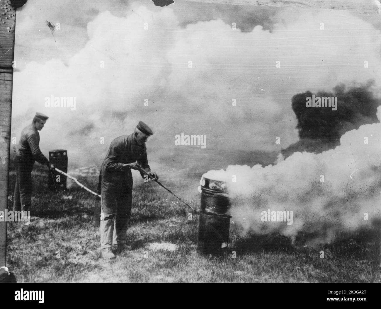 German soldiers taking advantage of a suitable wind to emit poison gas ...