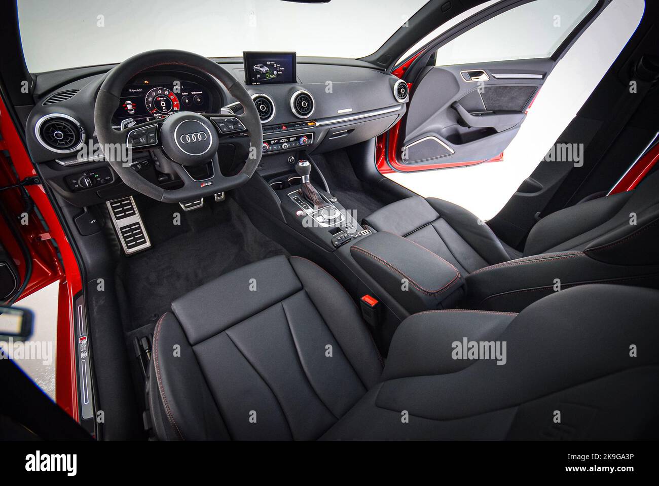 Audi RS 3 Sedan 2.5 TFSI quattro 2 Stock Photo - Alamy