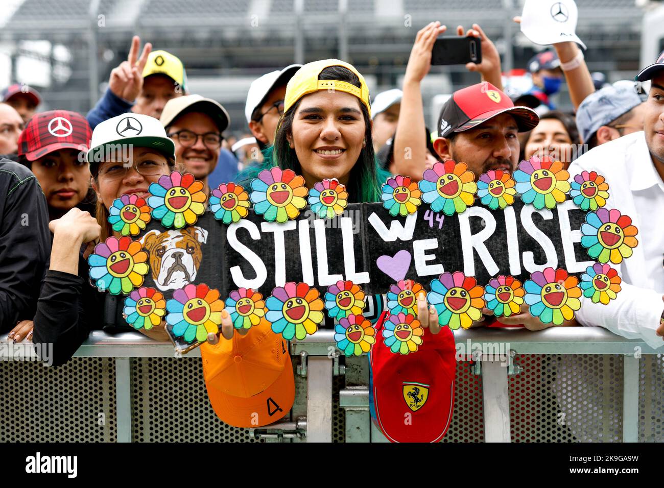 Mexico City, Mexico. 27th Oct, 2022. crowd, foule, fans of HAMILTON ...