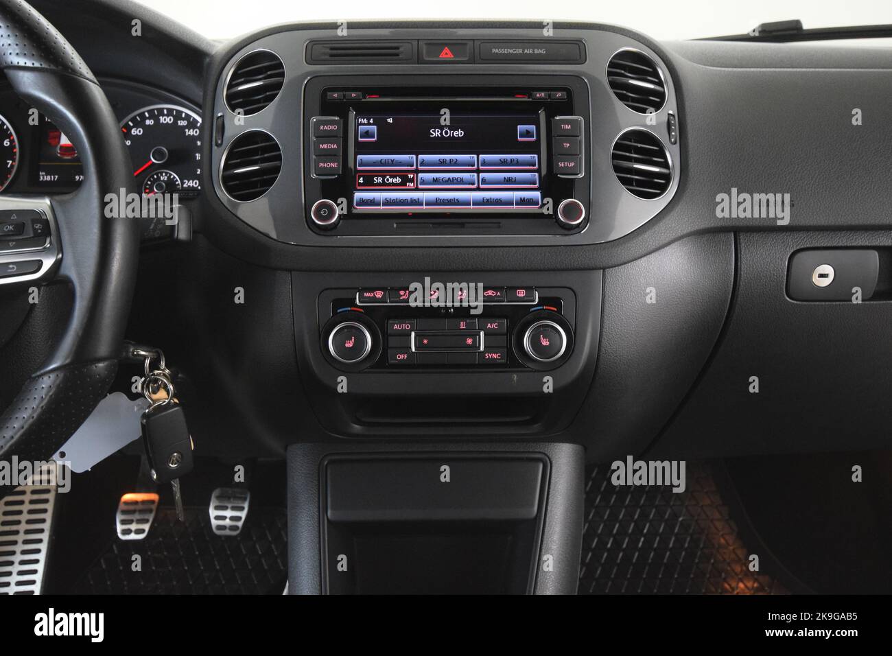 Volkswagen Tiguan 2015 1.4 TSI car exterior interior view front back ...