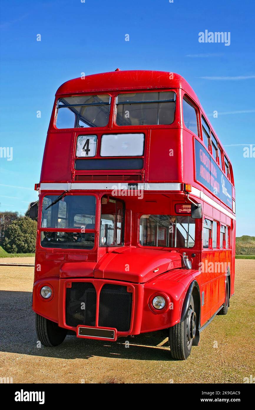 Red vintage bus classic hi-res stock photography and images - Alamy