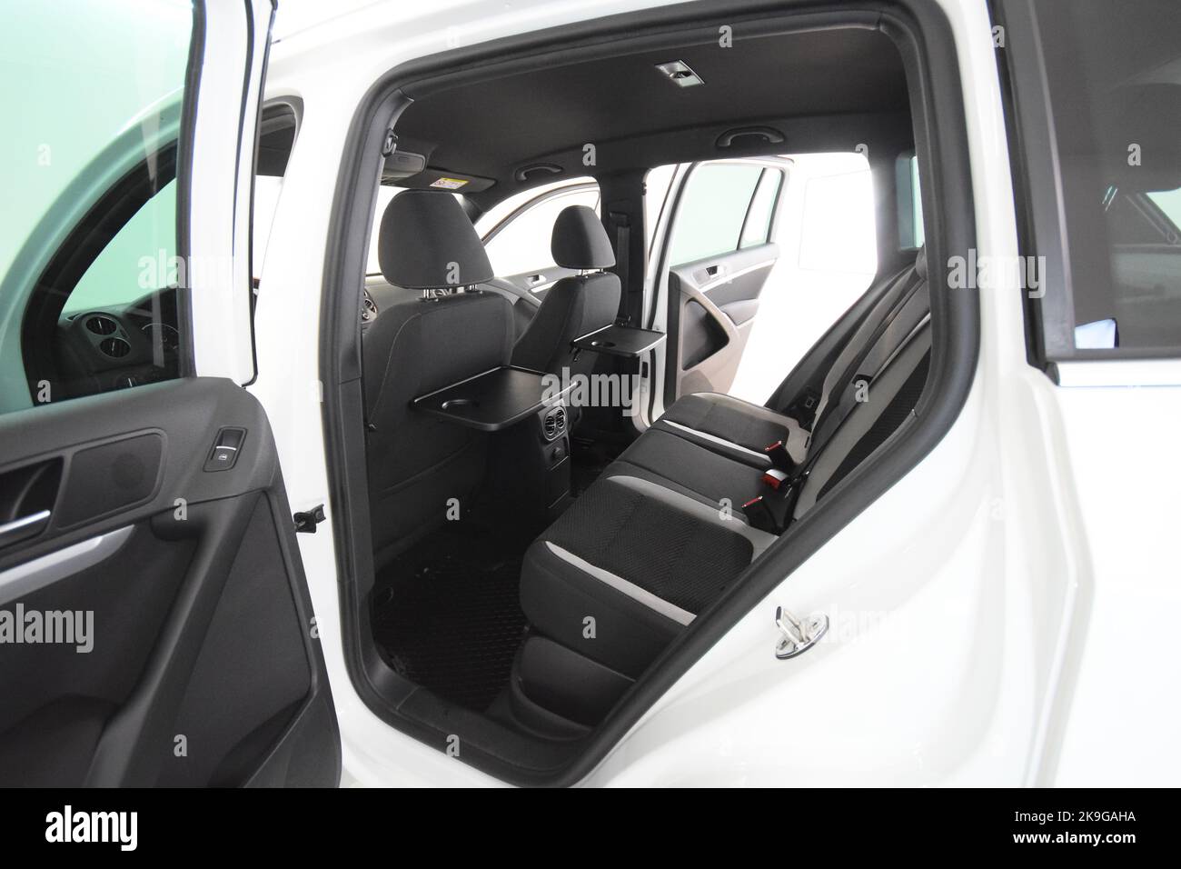 Volkswagen Tiguan 2015 1.4 TSI car exterior interior view front back ...