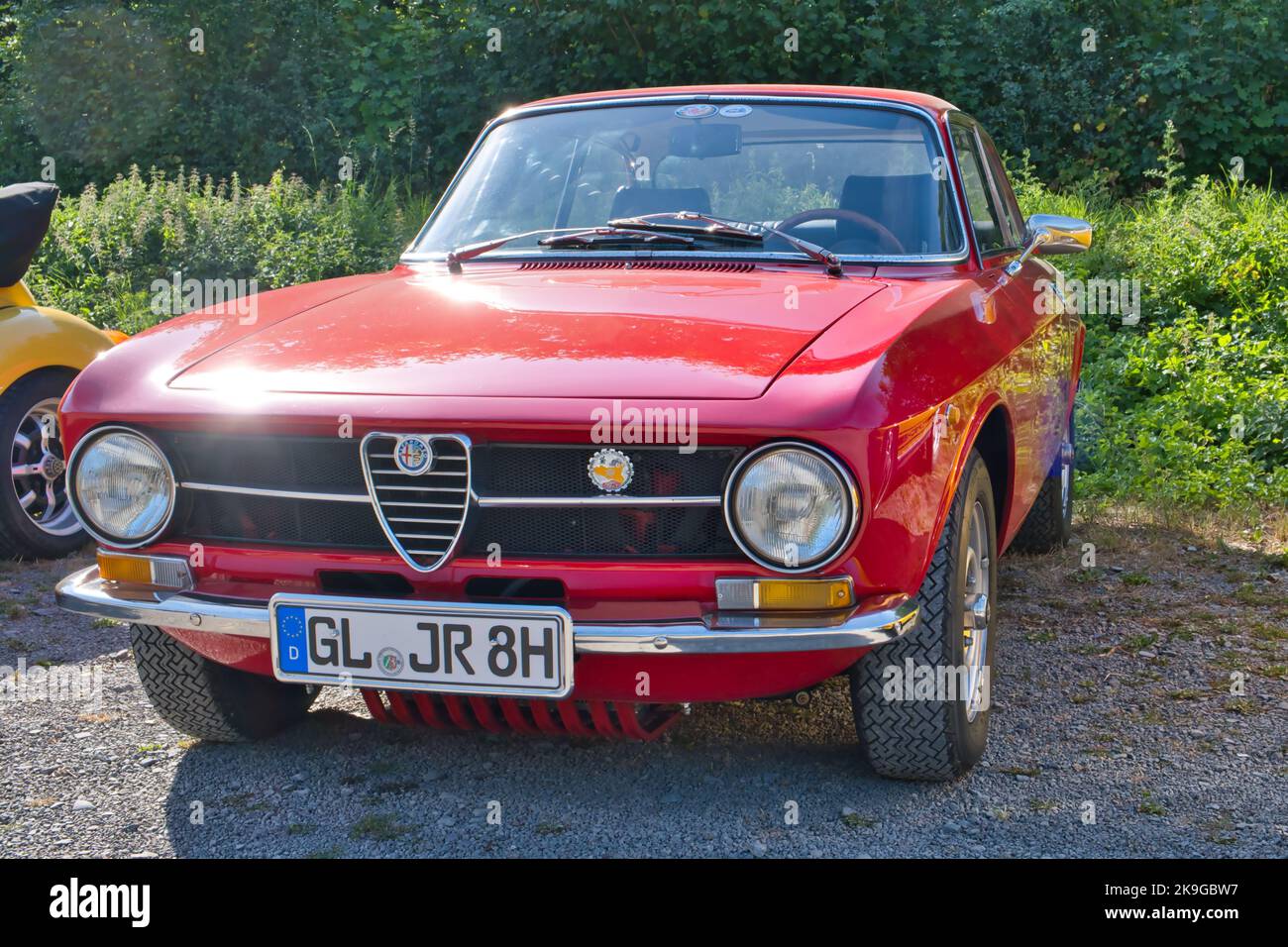 Alfa Romeo GT Sprint Junior, produced from 1972 - 1975, front view ...
