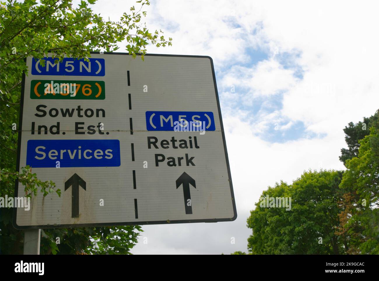 Major road sign next to Park and Ride Stock Photo - Alamy