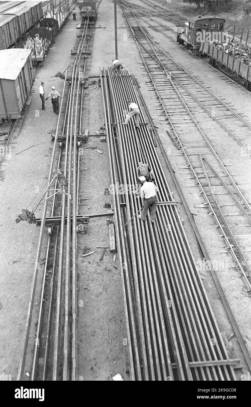 Network rail repair track hi-res stock photography and images - Alamy