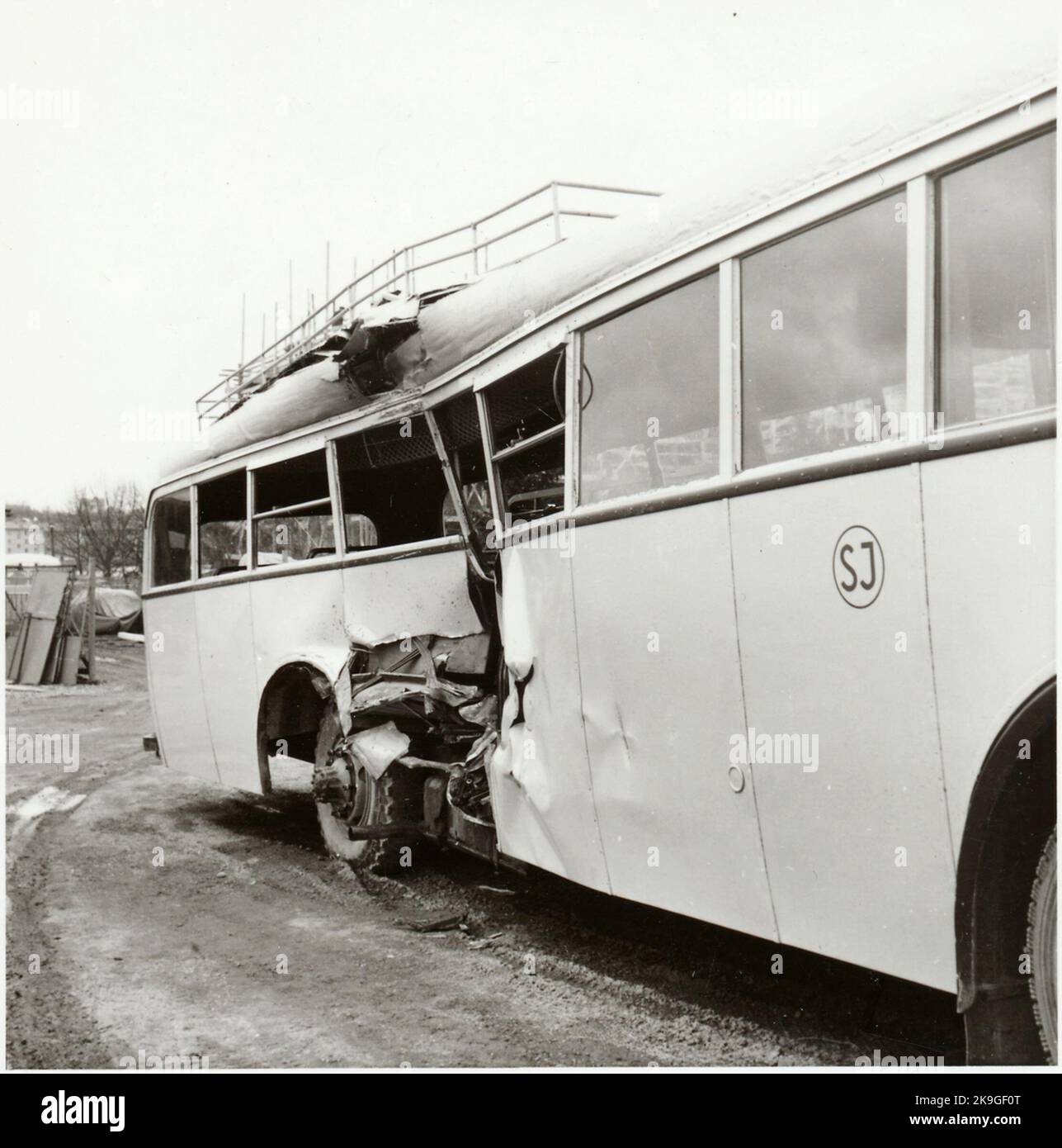 State Railways, SJ Bus 689-C by collision Stock Photo - Alamy