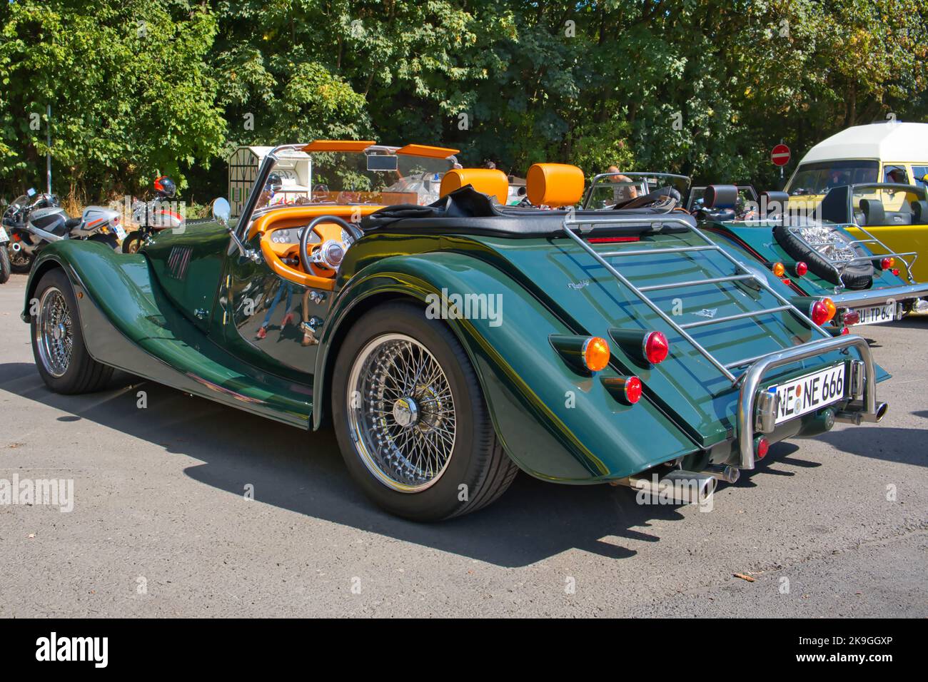 Roadster cabriolet hi-res stock photography and images - Alamy