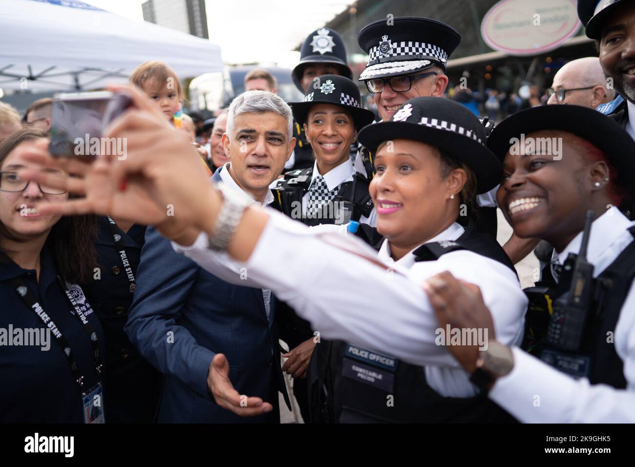 Mayor of London, Sadiq Khan (centre), and Metropolitan Police ...