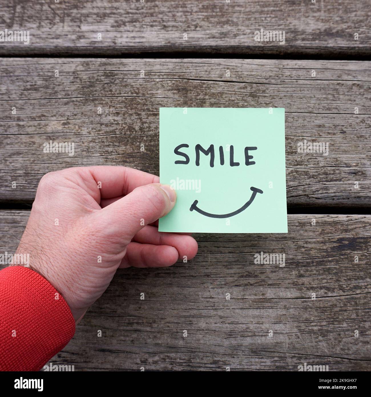 smile on the post it, feelings and emotions Stock Photo - Alamy