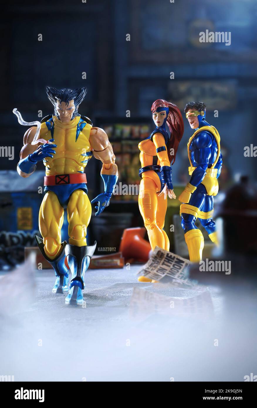 Distracted boyfriend meme hi-res stock photography and images - Alamy