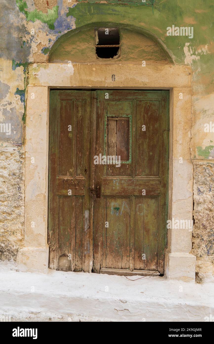 An old traditional door of an ancient building Stock Photo - Alamy