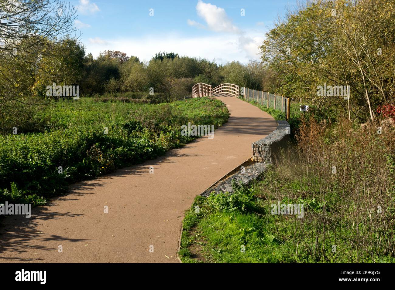 Riverside footpath from the Fisherman`s Car Park to the town centre ...