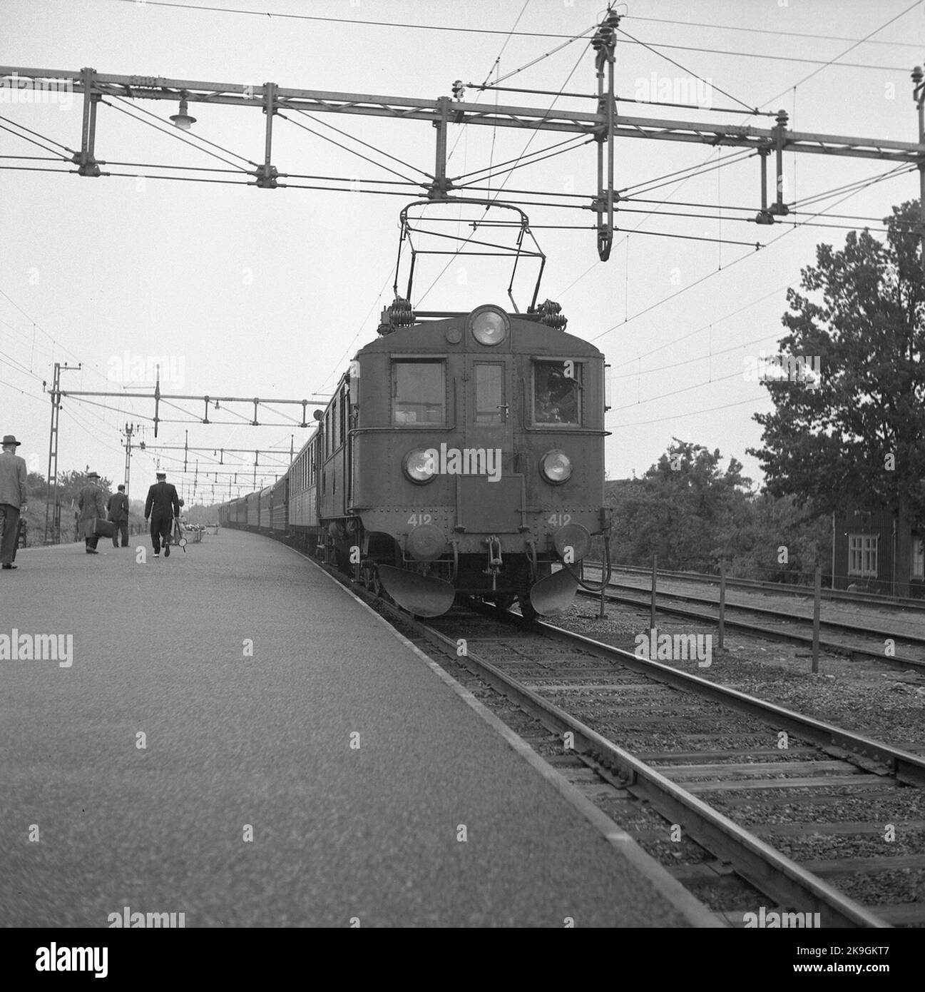 State Railways SJ D 412 by train Stock Photo - Alamy