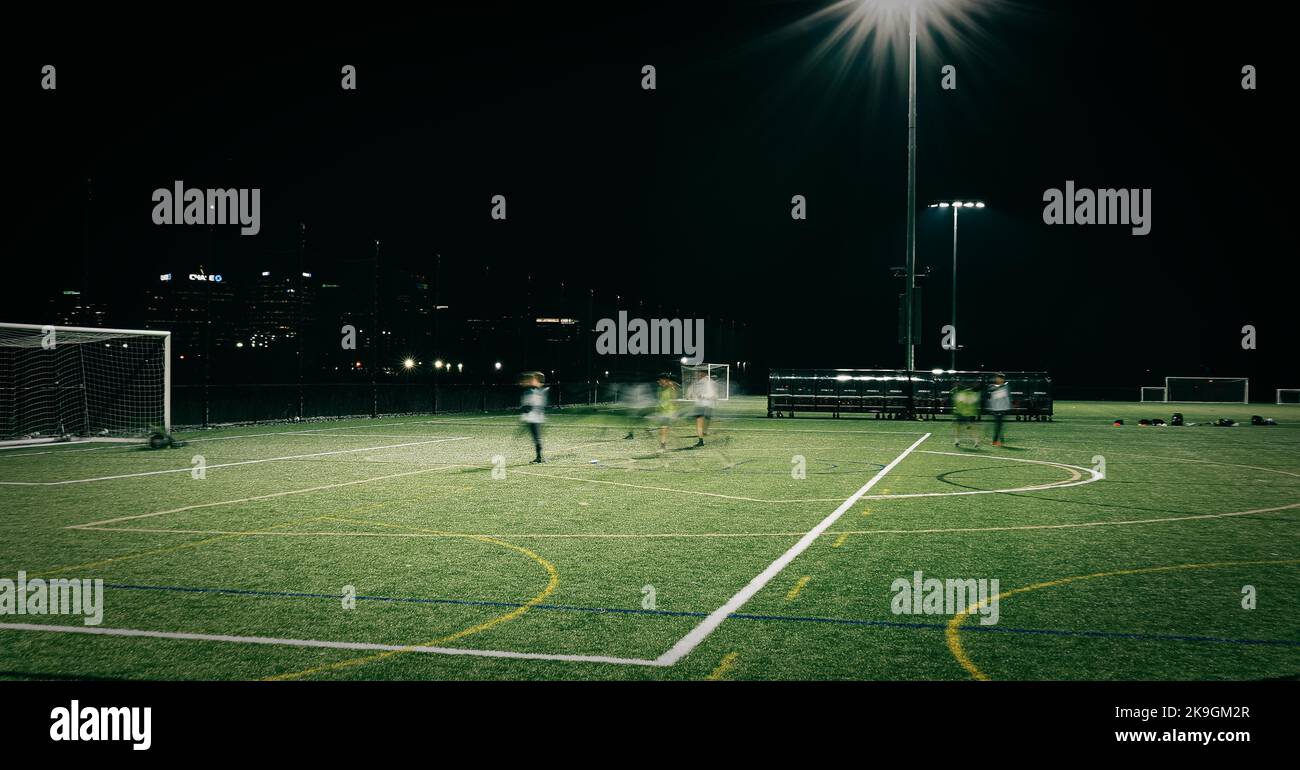 Sports field at night hi-res stock photography and images - Alamy
