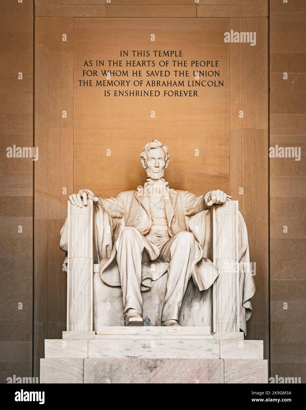 The statue of Abraham Lincoln sitting at the Lincoln Memorial Stock ...