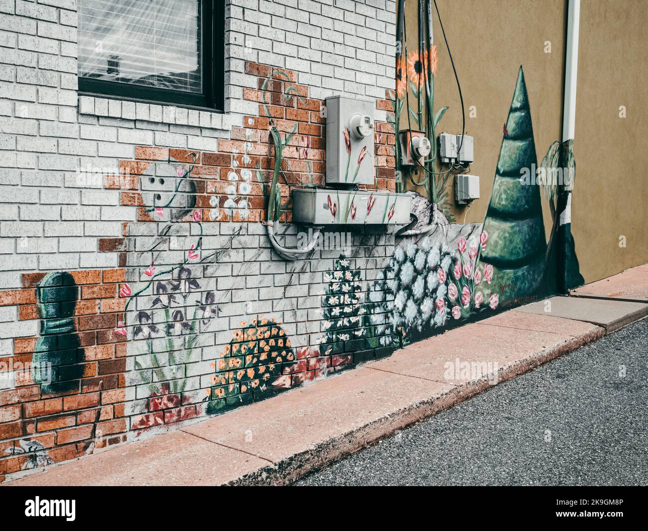 The Main Street in Sykesville, Maryland with beautifully painted murals ...