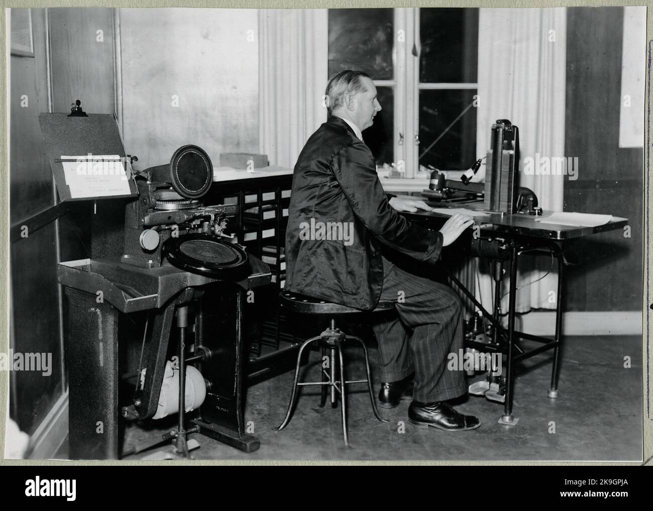 Address machine hi-res stock photography and images - Alamy