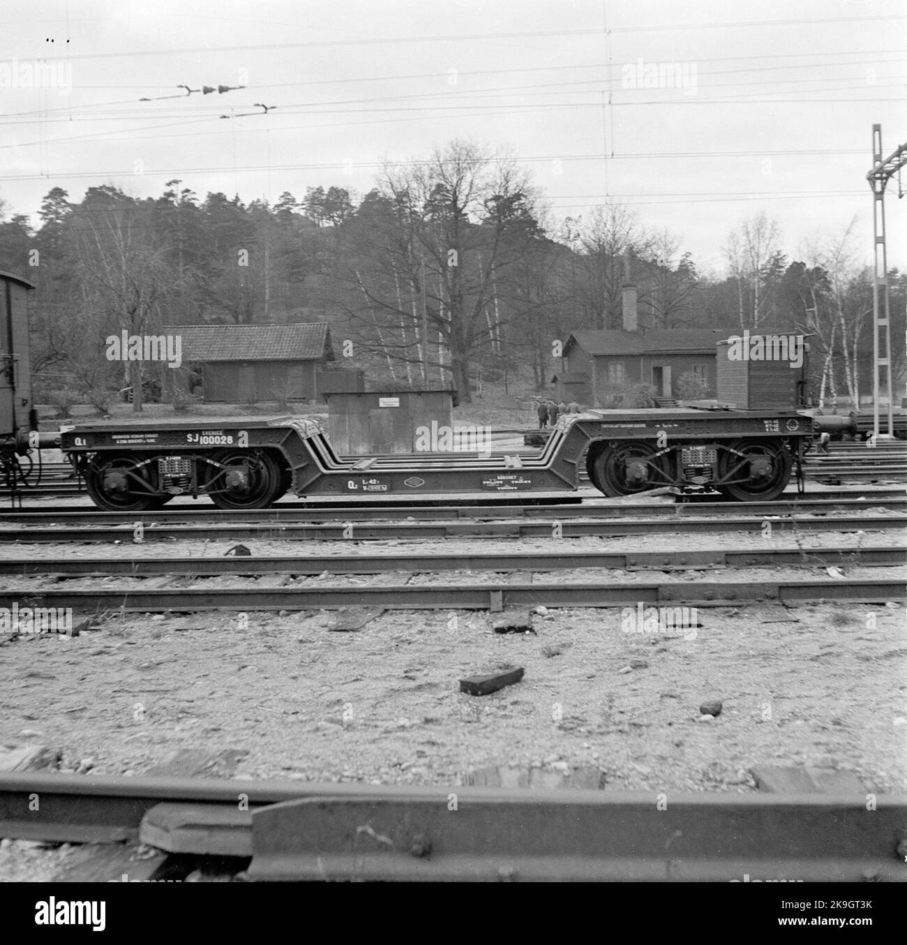 Transform Transport Car SJ Q1 100028. Bromshytten on the trolley has ...