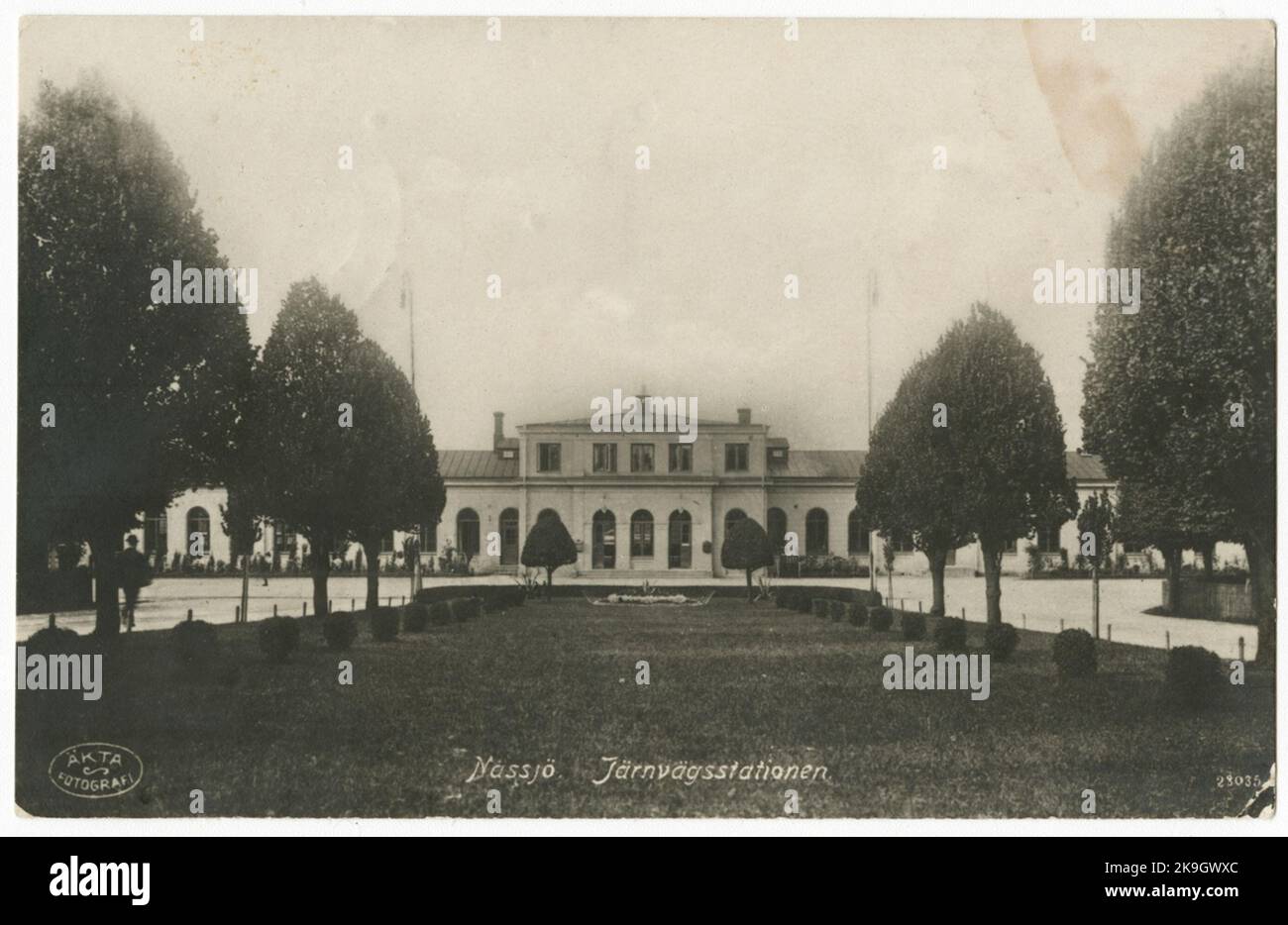 Facilities maintenance Cut Out Stock Images & Pictures - Alamy