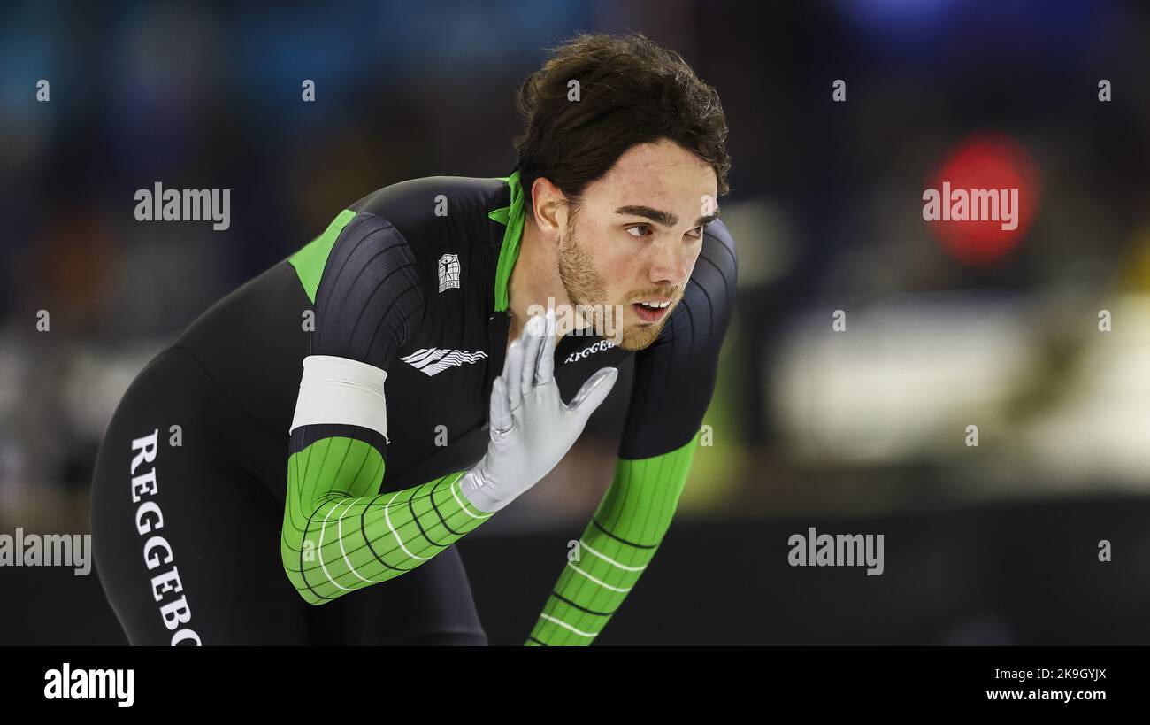 Skaterer hi-res stock photography and images - Alamy