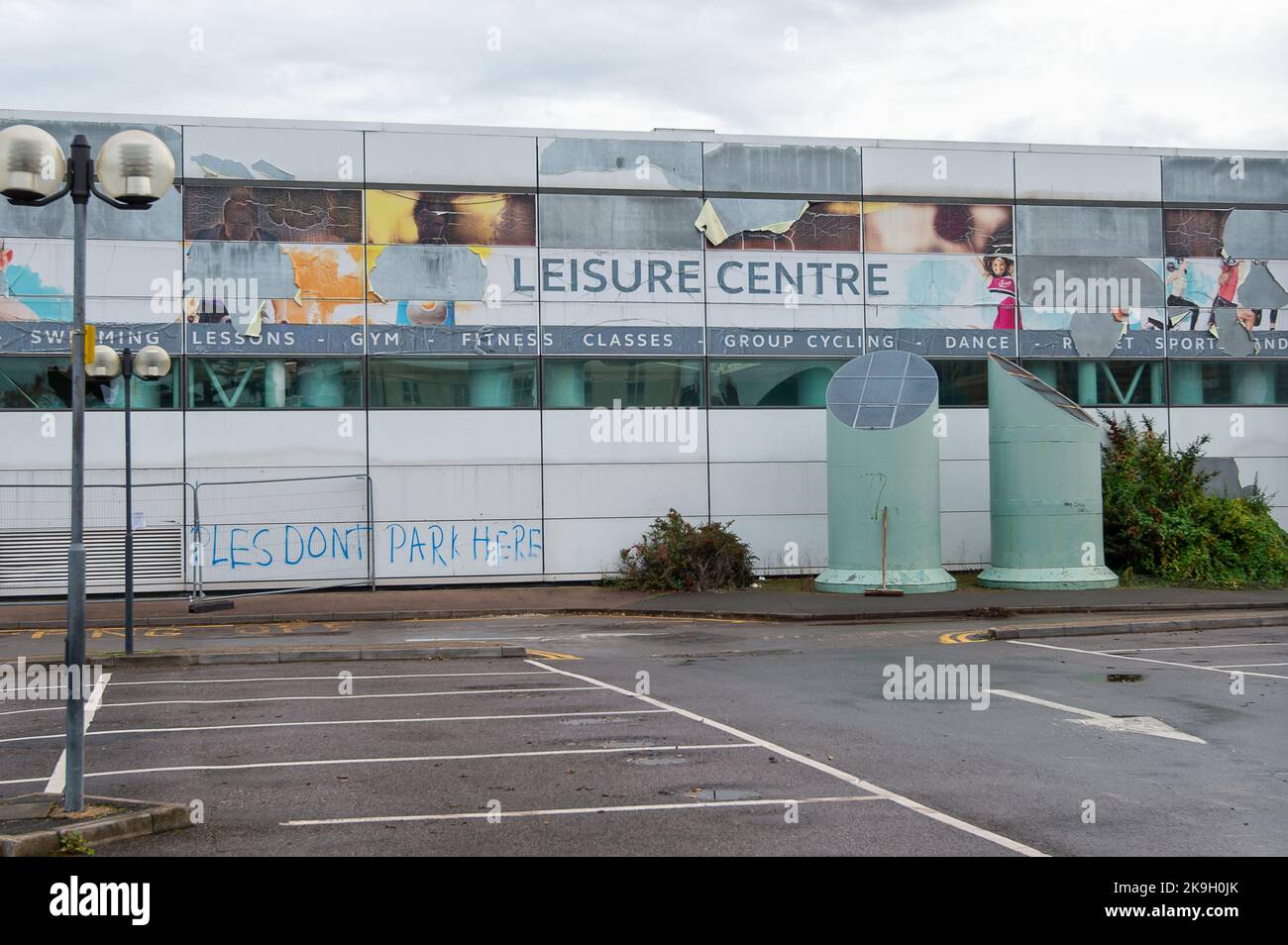 Maidenhead, Berkshire, UK. 28th October, 2022. The former Magnet Leisure Centre in Maidenhead ...