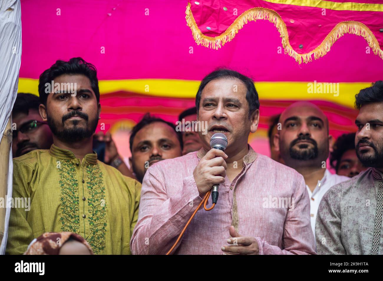 Dhaka, Bangladesh. 28th Oct, 2022. Party convener Reza Kibria speaks ...