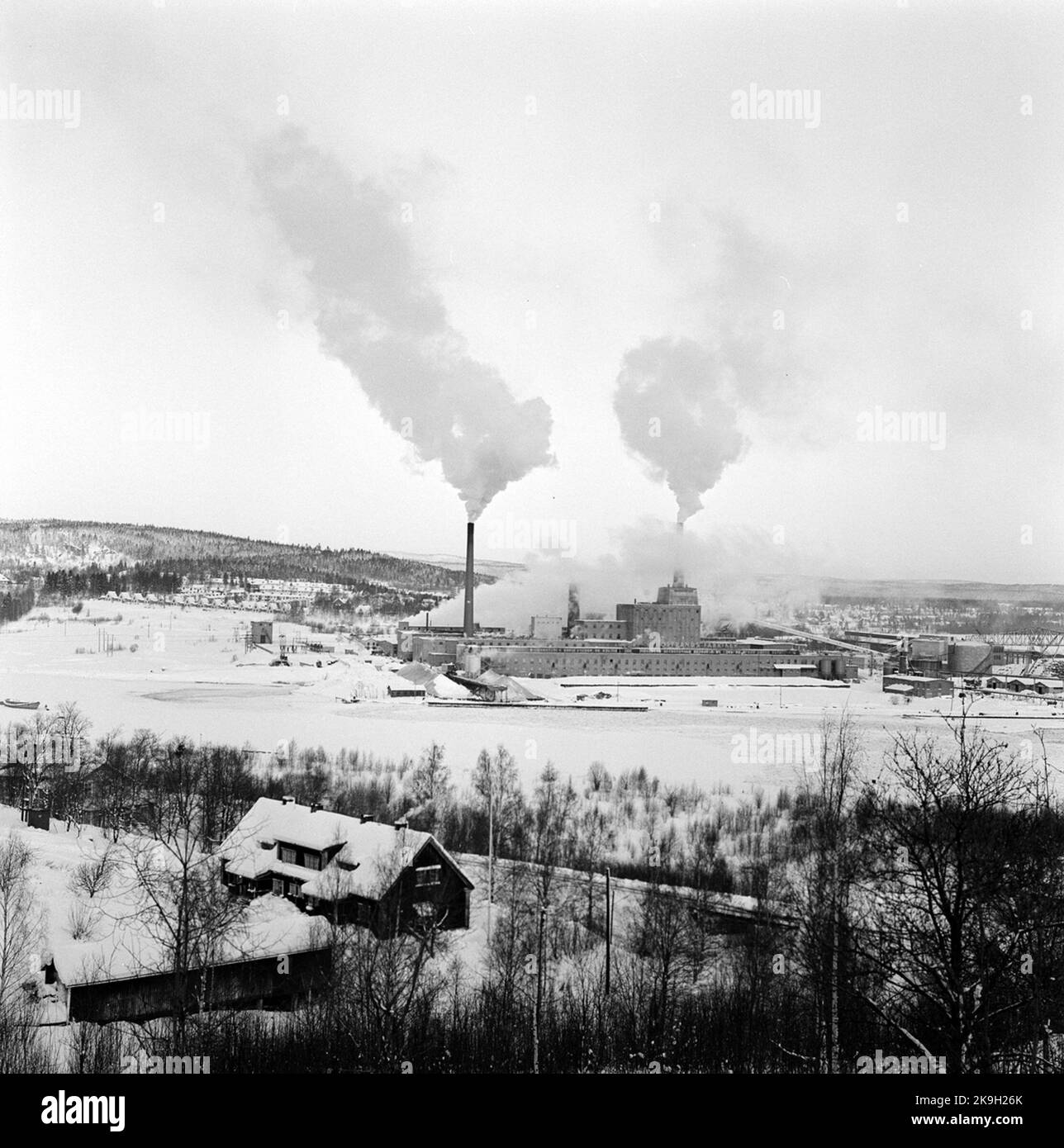Massaved Transport Åsarna-Sundsvall. Östrand's Pulp Mill Stock Photo ...