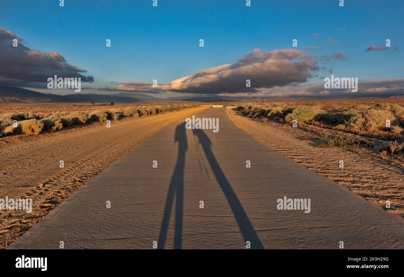 Hiking the California Aqueduct, Pacific Crest Trail, California, USA ...
