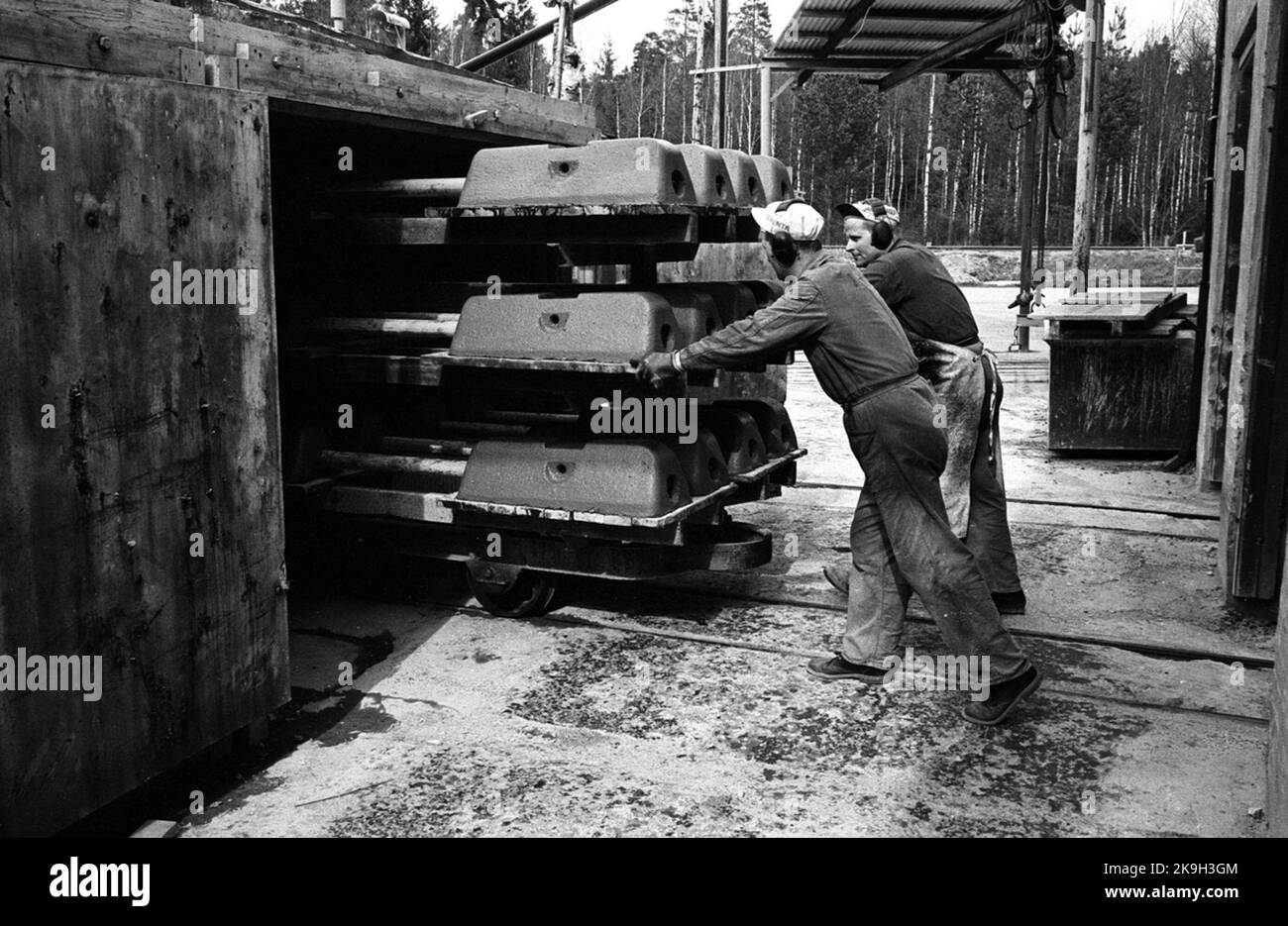 Concrete grinding. A-concrete, Vislanda Stock Photo - Alamy