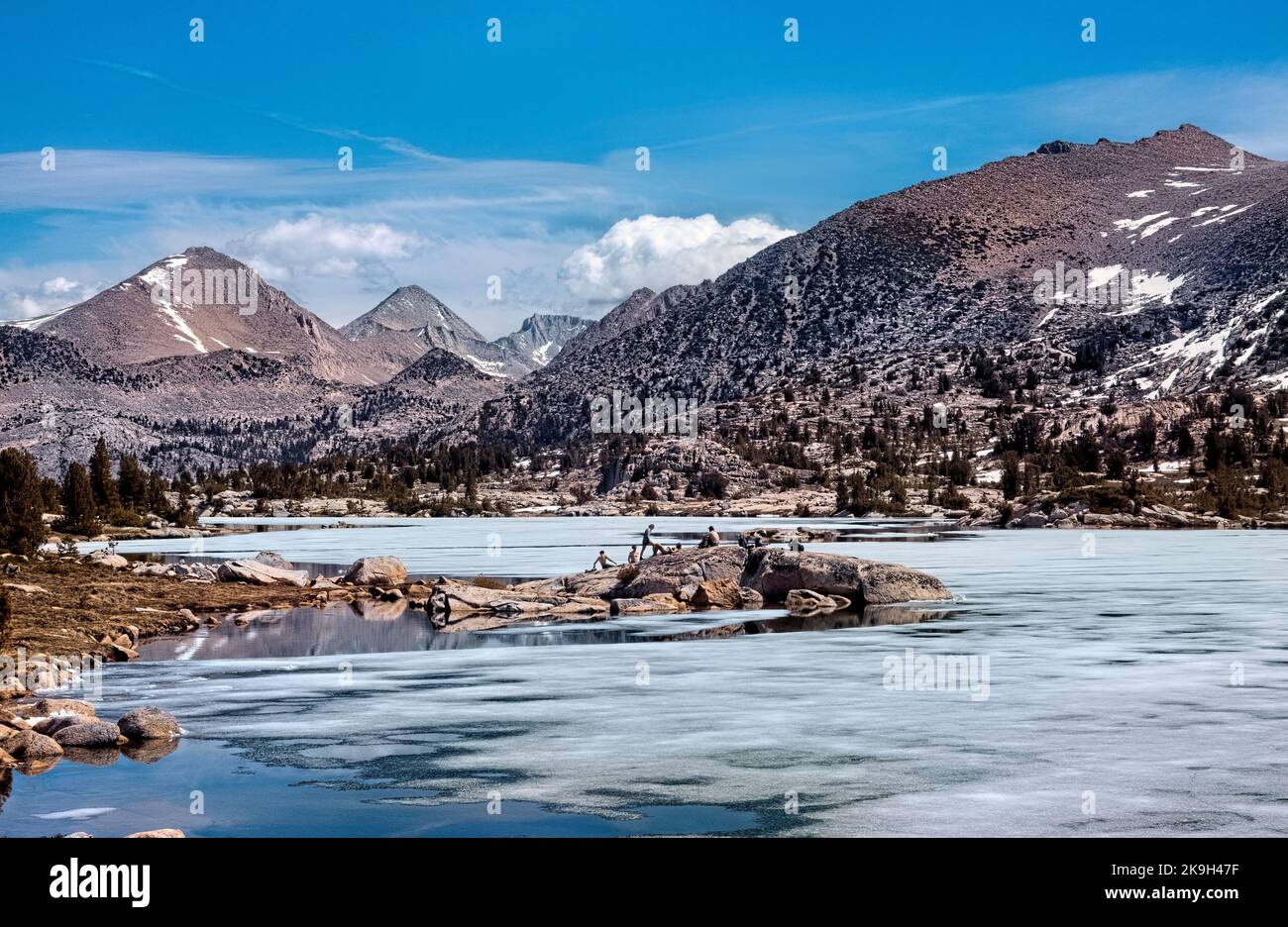 Icy Sapphire Lake, Evolution Basin, Kings Canyon National Park, Pacific ...