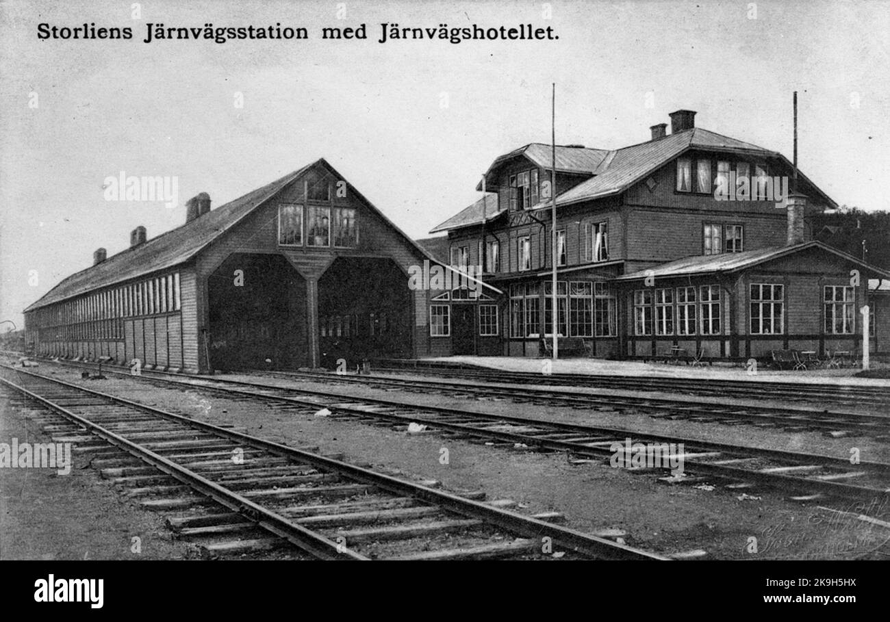 The station with the track hall Stock Photo - Alamy