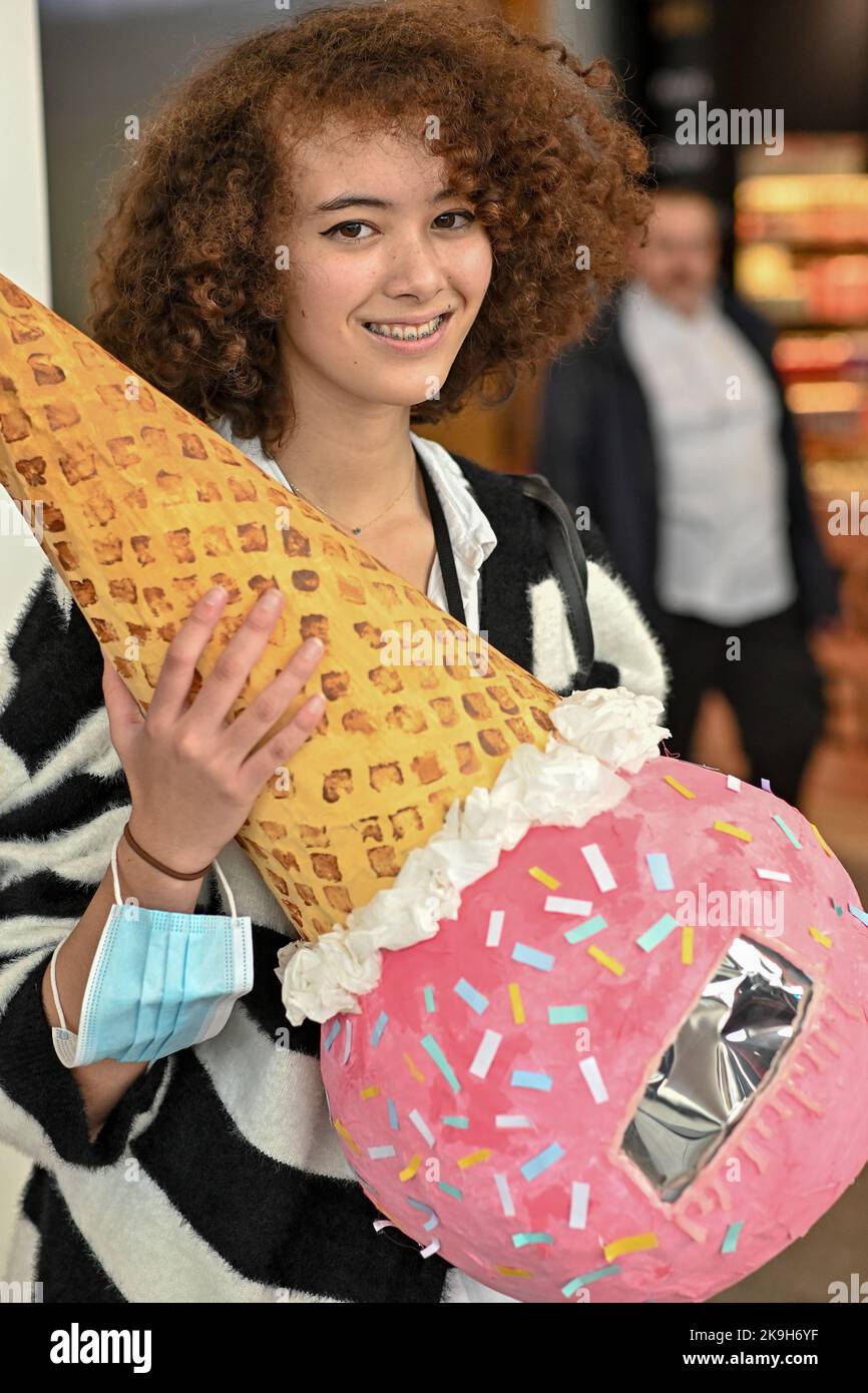 London, UK. 28th October 2022. People dress up in customs of their ...
