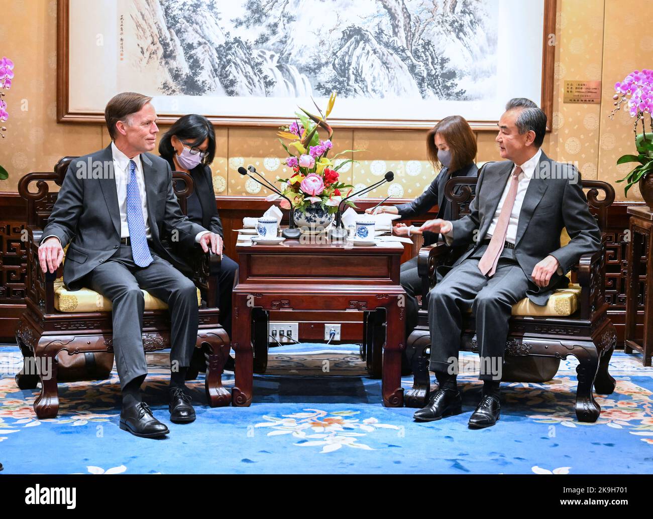 Nicholas burns china hi-res stock photography and images - Alamy