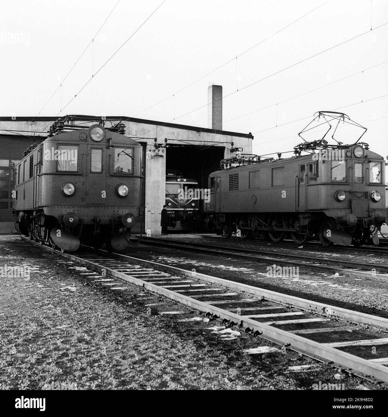 State Railways, SJ DU2 536. LOKSTALL Stock Photo - Alamy